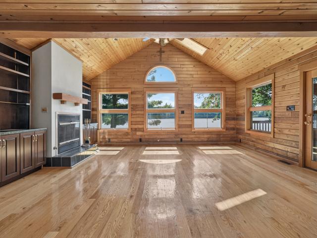 Single Family: MLS #12671