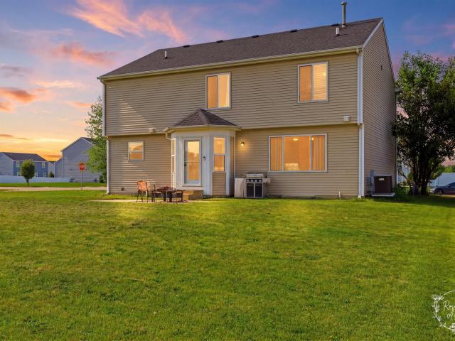 Single Family: MLS #12715