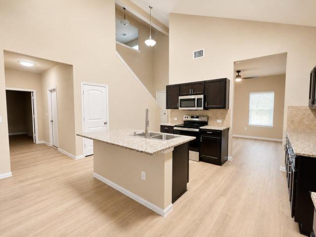 Single Family: MLS #1446