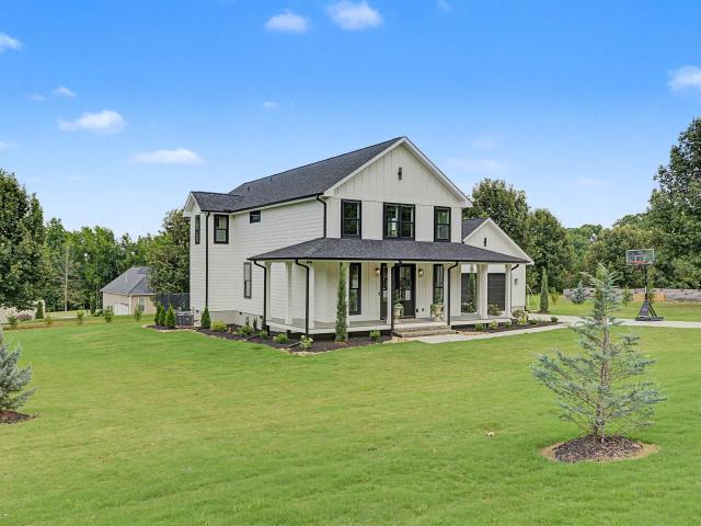 Single Family: MLS #1598
