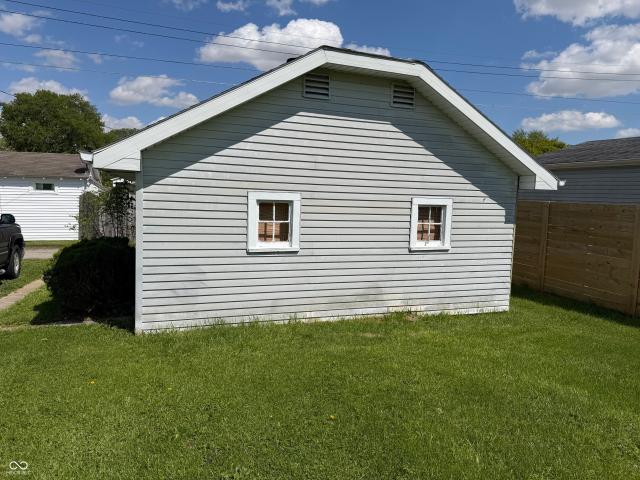 Single Family: MLS #22101