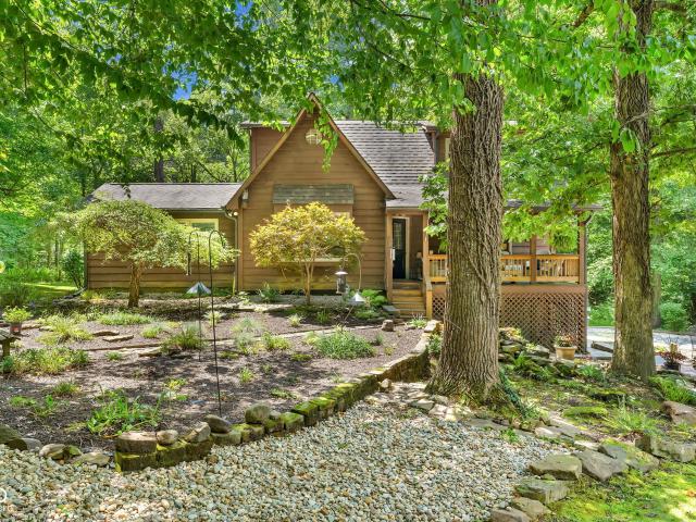 Single Family: MLS #22119