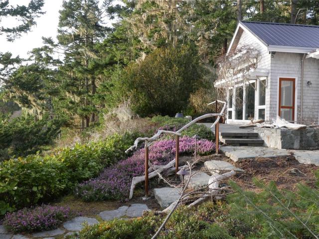 Single Family: MLS #2401