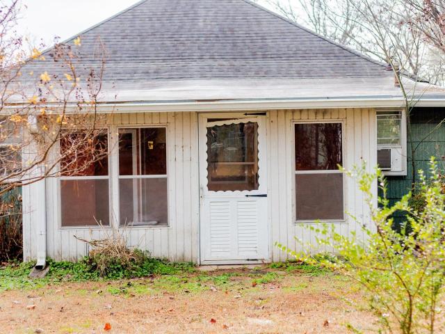 525 W Thompson St