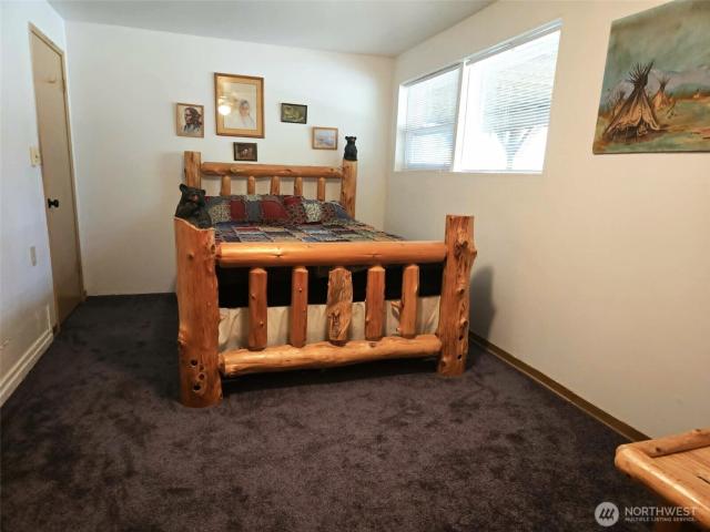 Single Family: MLS #2555