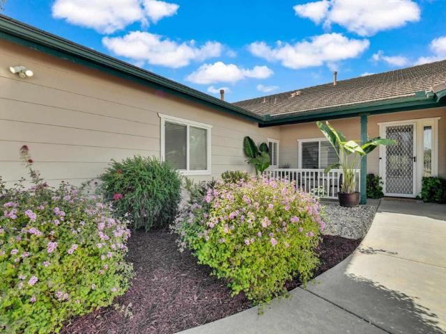 Single Family: MLS #260011 SD