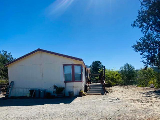 Single Family: MLS #260012 SD