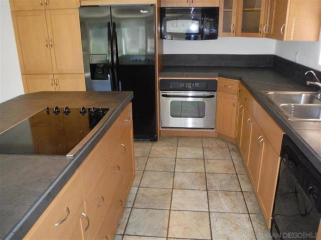 Single Family: MLS #260014 SD