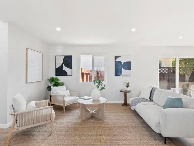 Single Family: MLS #260015 SD