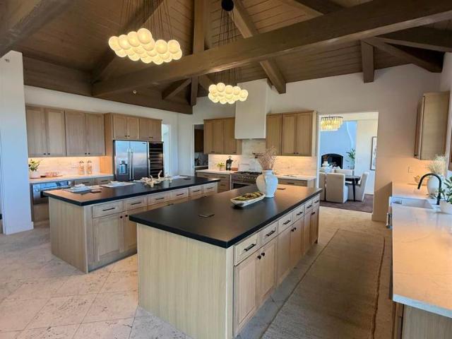 Single Family: MLS #260016 SD