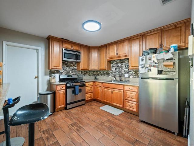 Single Family: MLS #260017 SD