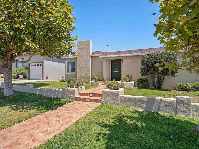 Single Family: MLS #260017 SD