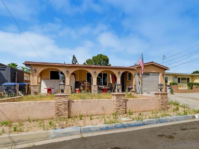 Single Family: MLS #260017 SD