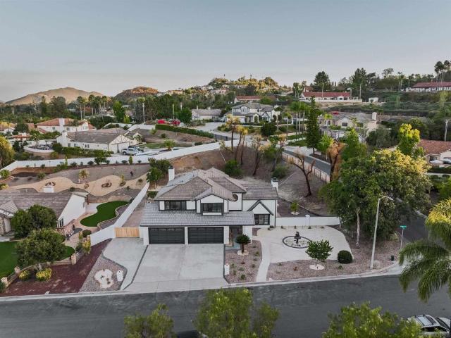 Single Family: MLS #260017 SD
