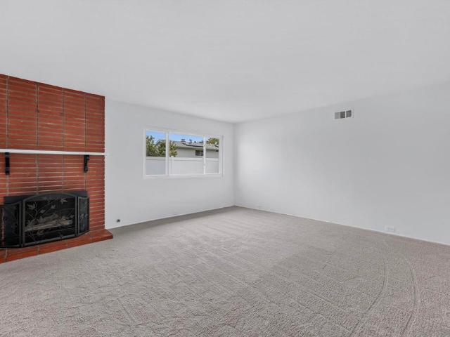 Single Family: MLS #260019 SD