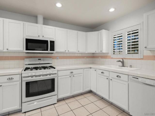Single Family: MLS #260020 SD
