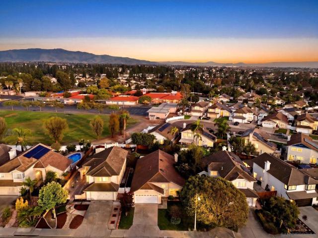 Single Family: MLS #260020 SD