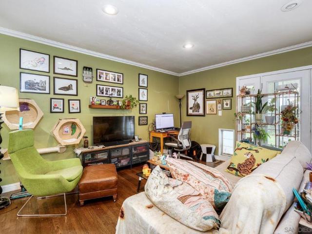 Single Family: MLS #260020 SD