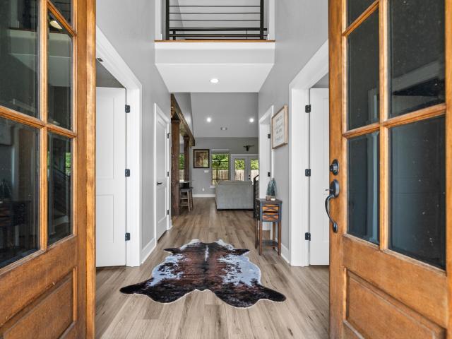 Single Family: MLS #26008
