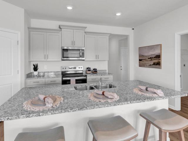 Single Family: MLS #26014