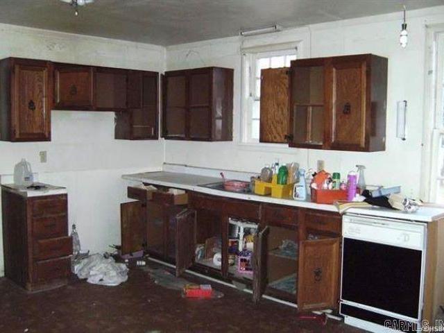 Single Family: MLS #26015