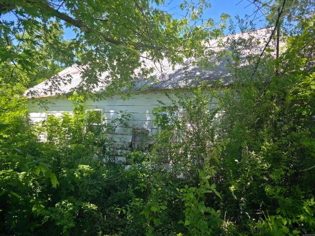 Single Family: MLS #26018