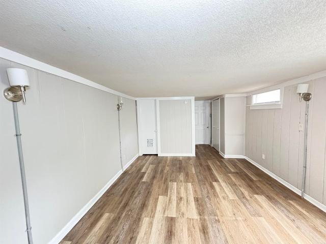Single Family: MLS #26021