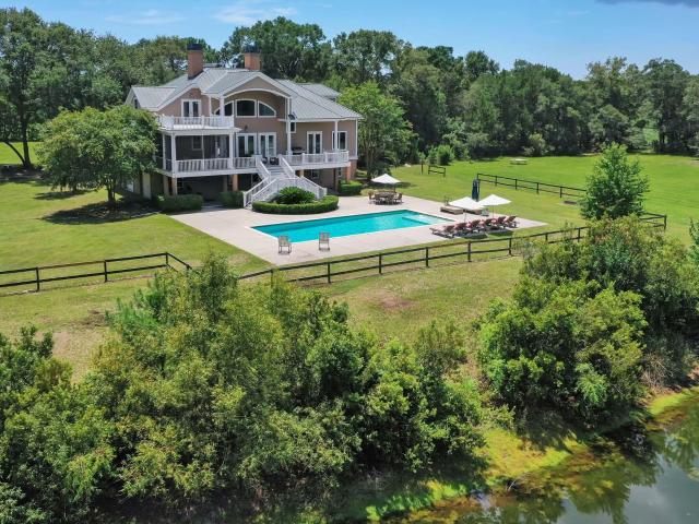 Single Family: MLS #26024