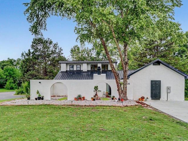 Single Family: MLS #26024