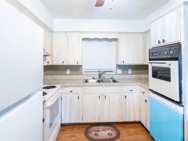 Single Family: MLS #26026