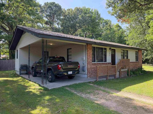 Single Family: MLS #26026