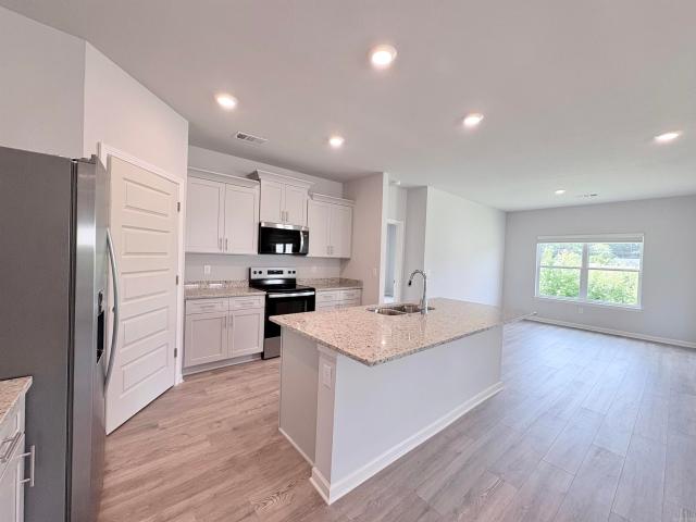 Single Family: MLS #26028