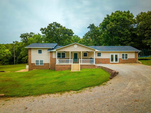 Single Family: MLS #26033