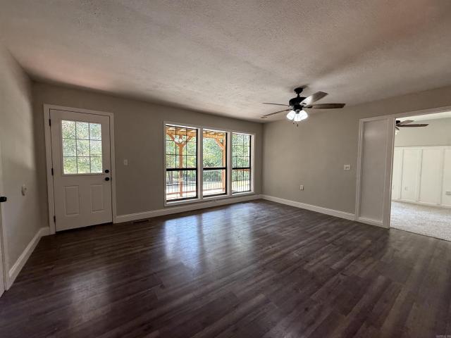 Single Family: MLS #26033
