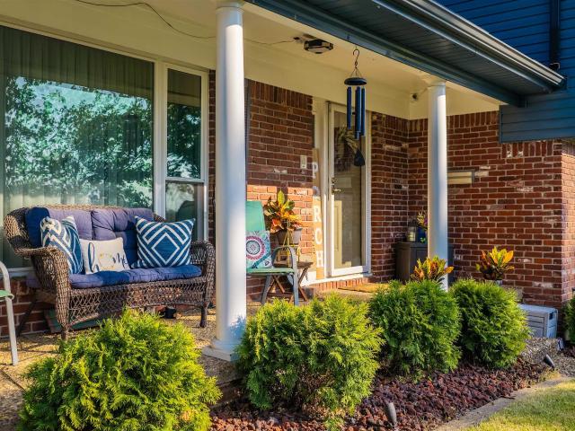 Single Family: MLS #26033
