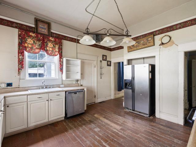Single Family: MLS #26030