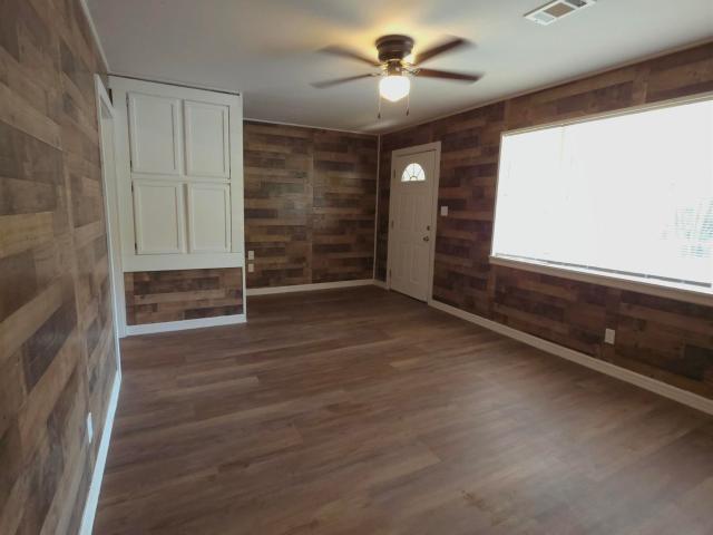Single Family: MLS #26030