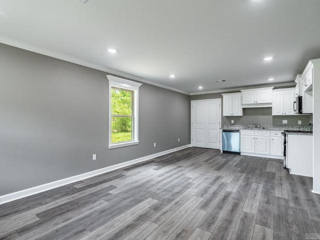 Single Family: MLS #26030