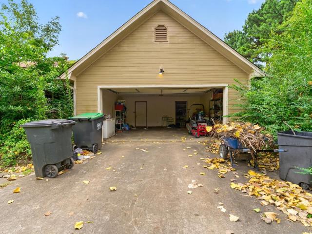 Single Family: MLS #26031