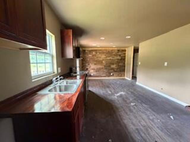 Single Family: MLS #26487