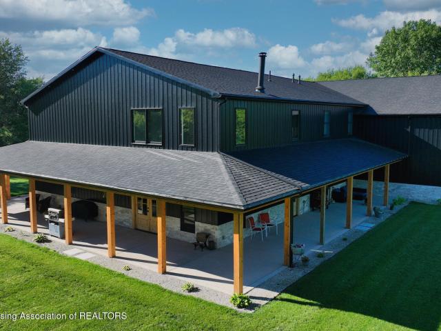 Single Family: MLS #296719