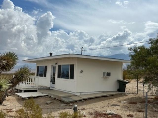 Single Family: MLS #HD26108