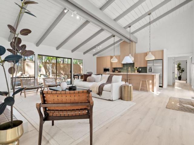Single Family: MLS #ML82052