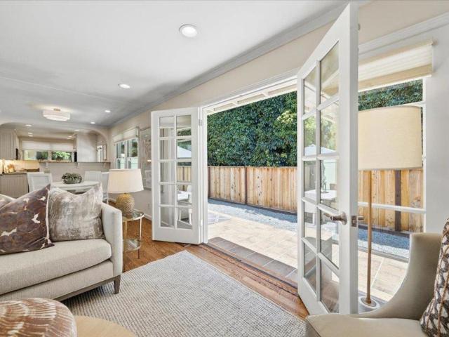 Single Family: MLS #ML82053