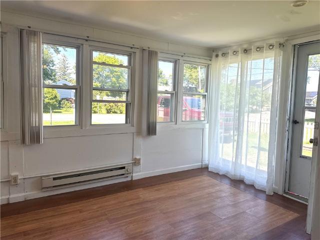 Single Family: MLS #R1703