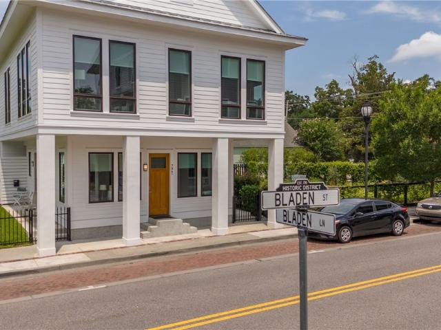 Single Family: MLS #SA358291