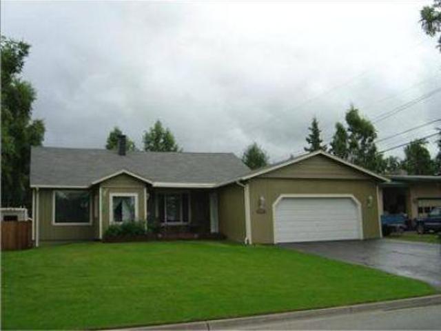 Single Family Dwelling with 3 bdrm 2 baths in Anchorage AK