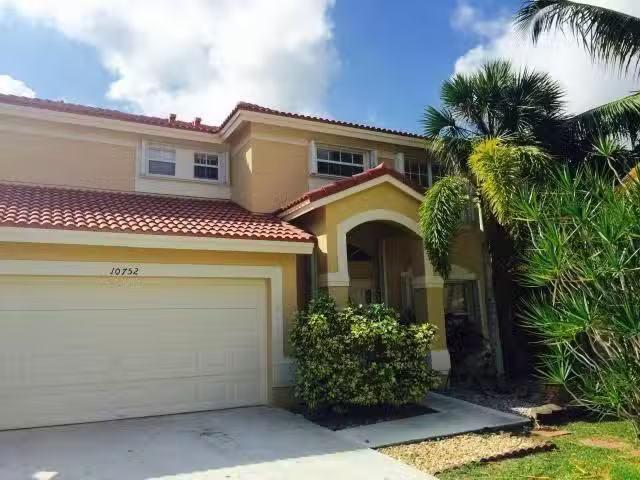 Single Family Detached Boca Raton, FL 10752 Lake Oak Way