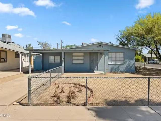 Single Family Detached, Contemporary Phoenix, AZ 920 E Pa.