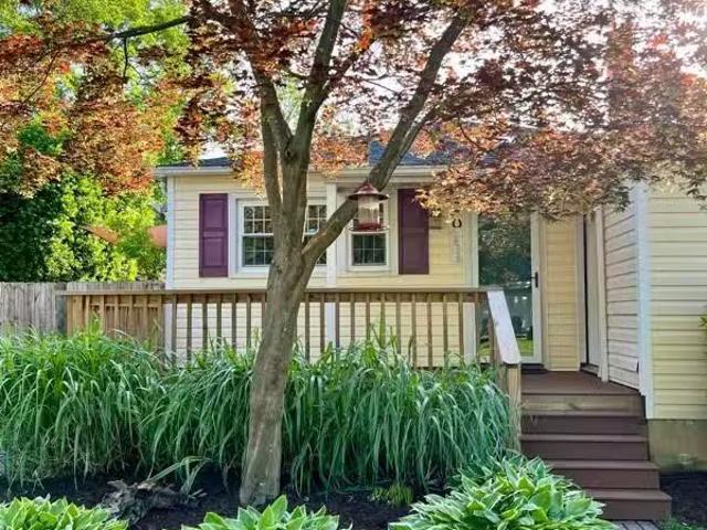 Single Family Detached Home Near South River and Chesapeake Ba.